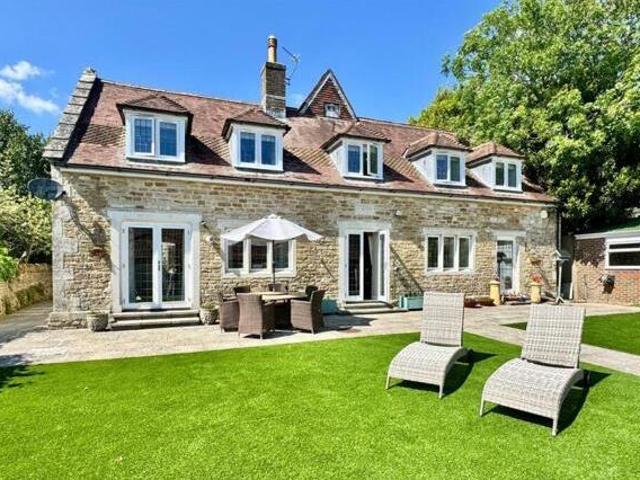 Preston Road, Preston, 4 Bedroom Detached