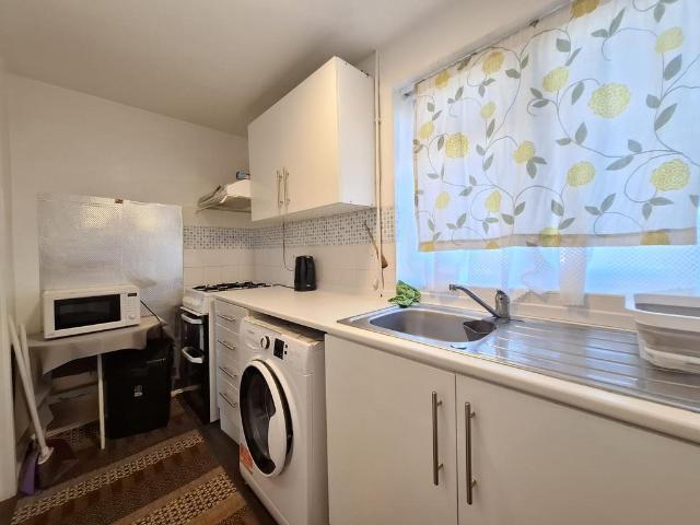 Preston Road, Wembley HA9 1 bed flat to rent £1,550 pcm £358 pw