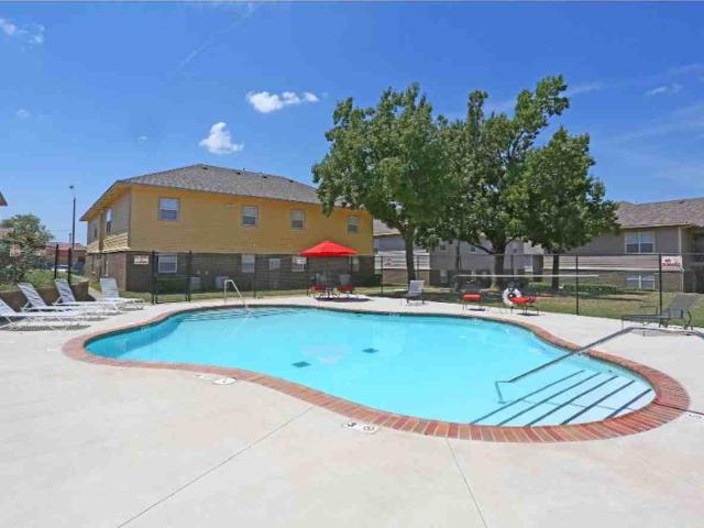 Preston Square Apartments 1 Bedroom Apartment for Rent at 2400 W Brooks St, Norman, OK 73069