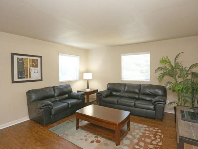 Preston Square Apartments 2 Bedroom Apartment for Rent at 2400 W Brooks St, Norman, OK 73069