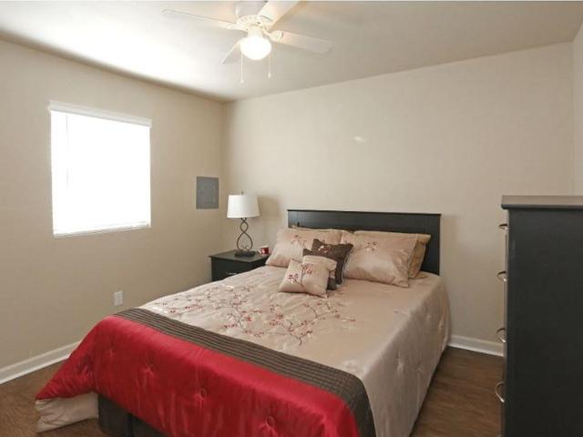Preston Square Apartments 2 Bedroom Apartment for Rent at 2400 W Brooks St, Norman, OK 73069