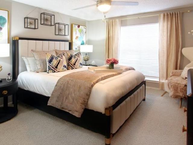 Preston Village Apartments 2 Bedroom Apartment for Rent at 18909 Lloyd Cir, Dallas, TX 75252