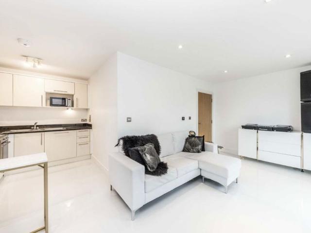 Prestons Road, E14, London