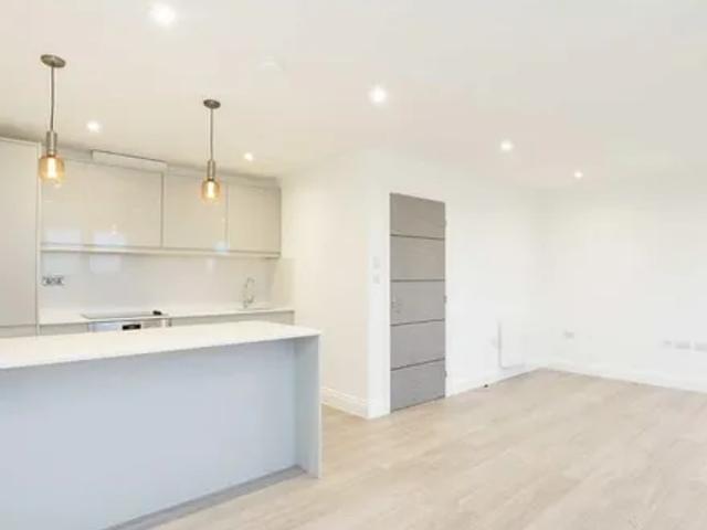 Prestige Way, London, NW4 2HG, United Kingdom | 2 bed townhouse for rent #139402848 | Rentberry