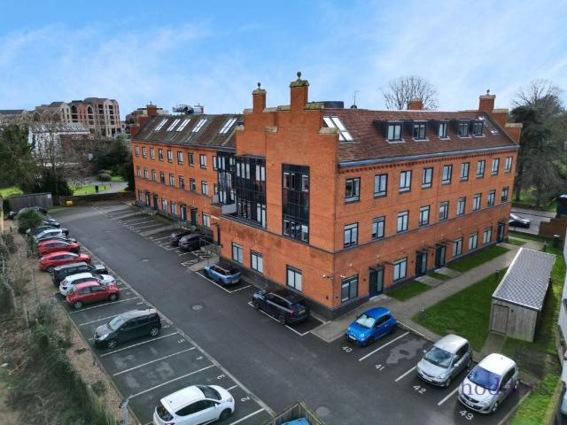 Prestige House, 23 26 High Street. 1 bed apartment to rent £1,330 pcm £307 pw