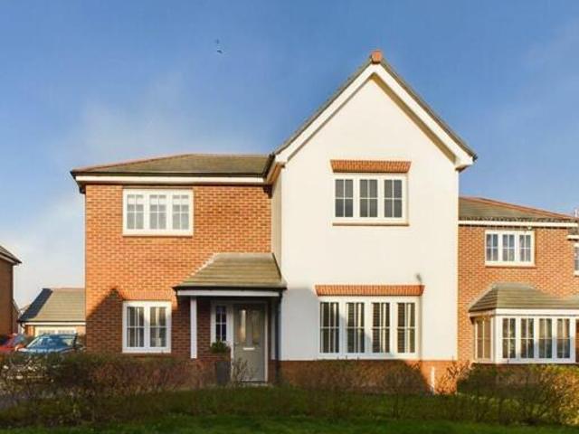 Prestwich Gardens, Llay, 4 Bedroom Detached