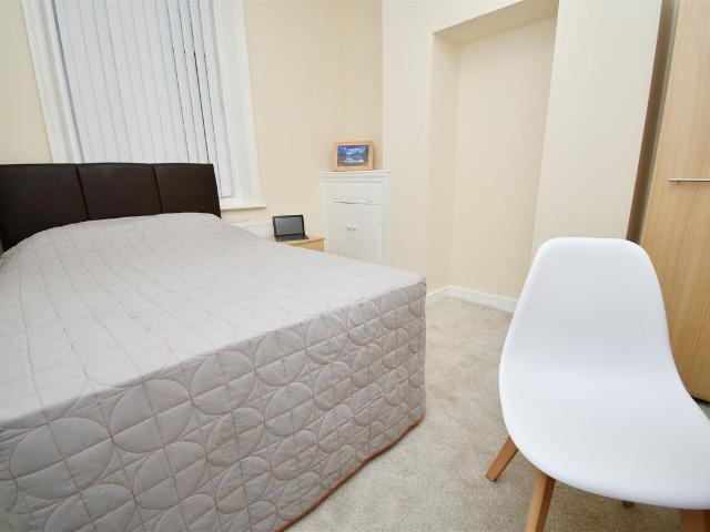 Prestwich Street, Burnley BB11, Room to rent, £455 pcm | PrimeLocation