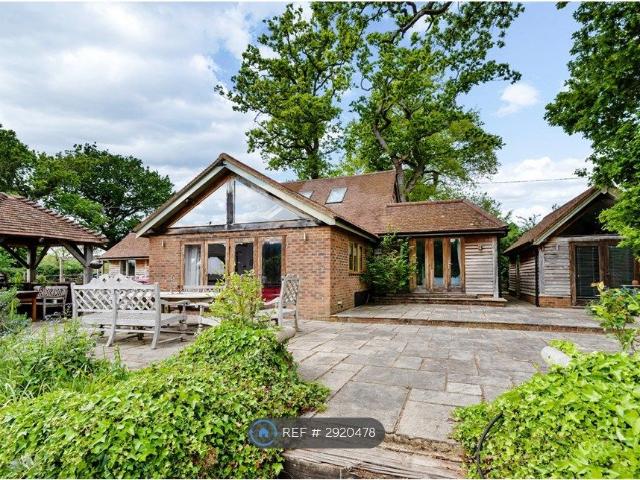 Prestwick Lane, Chiddingfold, Godalming GU8, 3 bed detached house to rent, £3,500 pcm | PrimeLocation