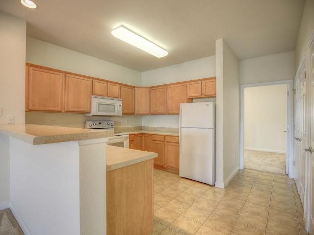 Prestwick Point Apartments 2 Bedroom Apartment for Rent at 706 Inverness Rd, Champaign, IL 61822