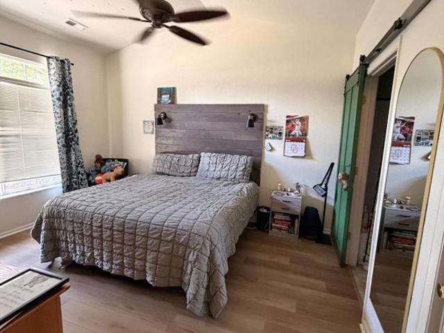 Private Main Bedroom/Bathroom Available