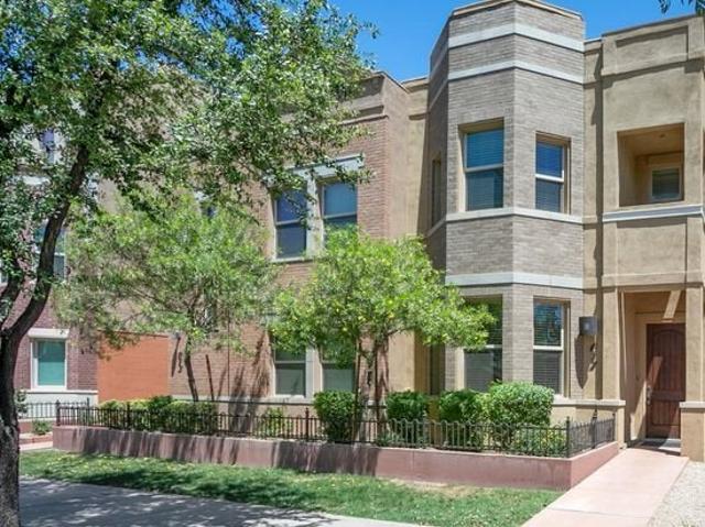 Private Master Bedroom in 2BR Tempe Townhouse