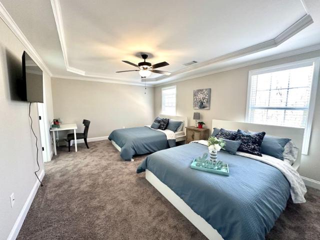 Private Master Room w Bath | 2 Queen Beds | Quiet