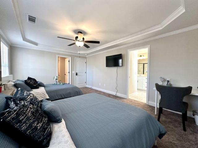 Private Master Room w Bath | 2 Queen Beds | Quiet