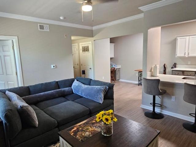 Private Master Suite w/ Bath