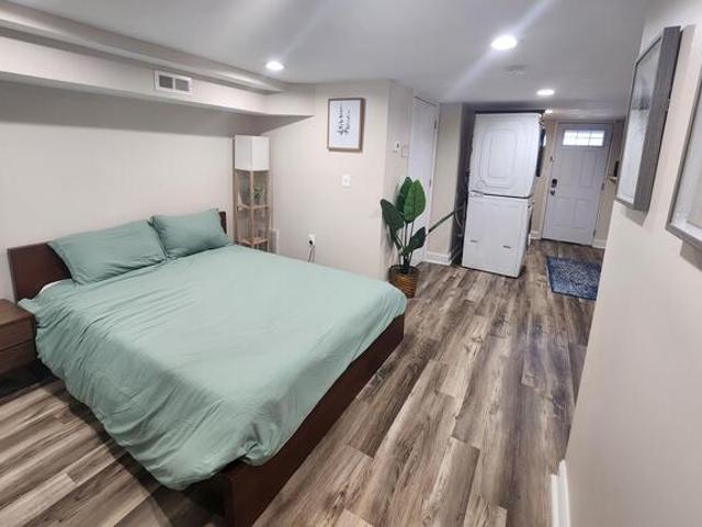 Private Apartment Peaceful & Bright Studio Next to Johns Hopkins Bayview