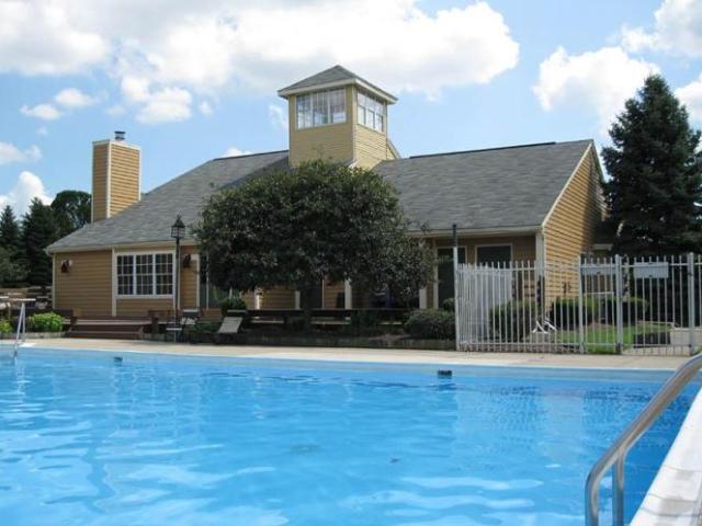 Private balcony with Lake View in Centerville! Save $1200! Washington Township