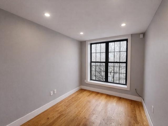 Private Bath, No Sharing — $1300 | 4 Bed / 4 Bath