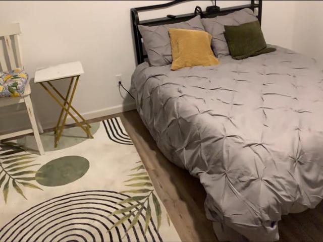Private bath+kitchenette WIFI IAH 15 min
