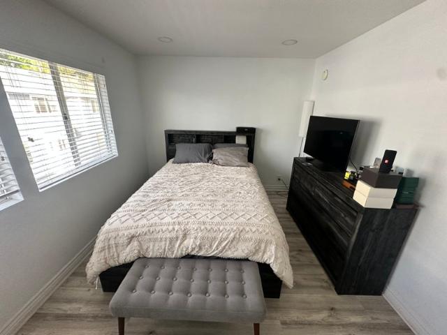 Private Bath/Queen Bedroom in Gated Community