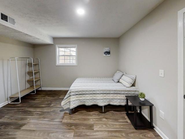 PRIVATE BATHROOM AVAILABLE | Clean & Bright Riverdale Home | Furnished, Secure, and Spacious | No Move In Fee, Free Wi Fi, Monthly Cleanings, Bus Stop 0.2 Miles Away, and Grocery Store Nearby
