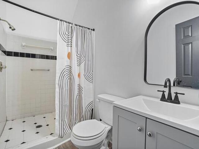 Private Bathroom Available* SUPER HOST * Ellenwood