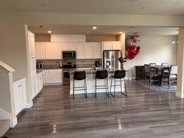 Private bathroom &bedroom for Rent