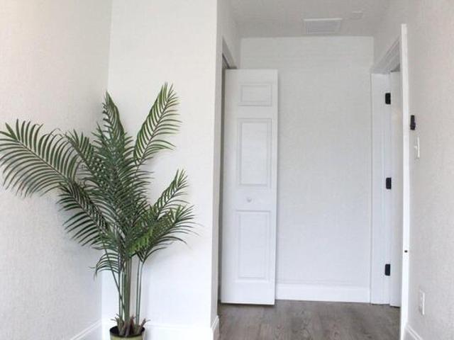 Private Bathroom for Every Room Huge Kitchen with Living Room 34th St and 1st Ave Walmart Supercenter within Walking Distance