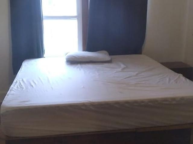 Private bathroom Room for rent 850