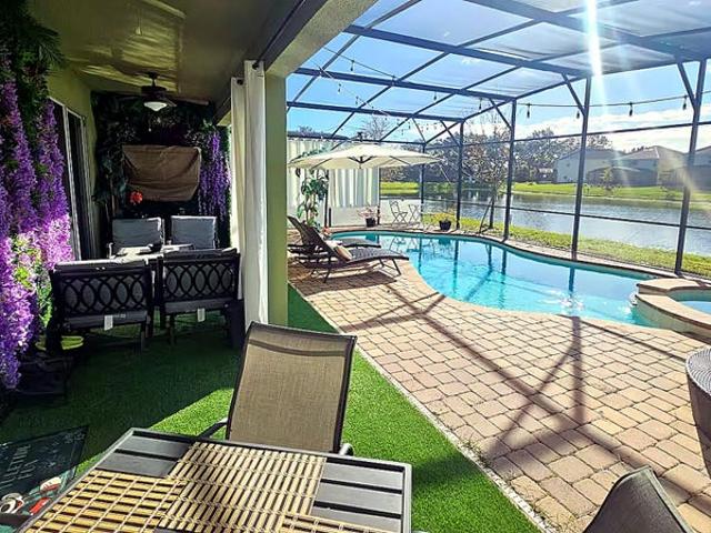 Private Bathrooms | Gated Kissimmee Resort Home |