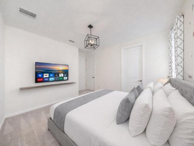 Private Bathrooms | Kissimmee Resort Home | Pool •