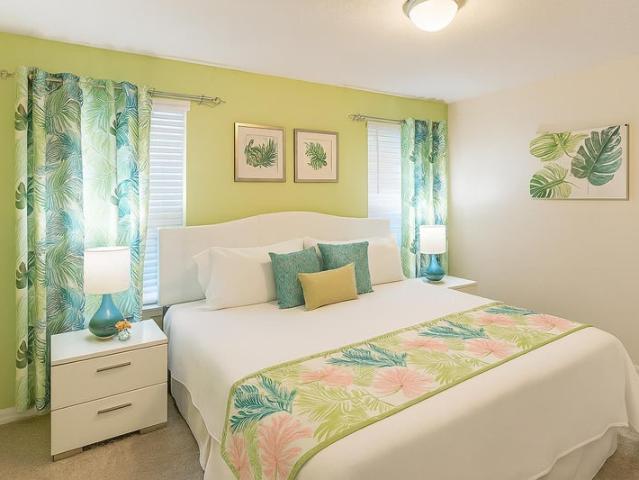 Private bathrooms | Pool | Gym| Affordable Room| K
