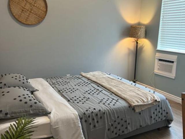 Private Beaumont Room and Shared Bathroom