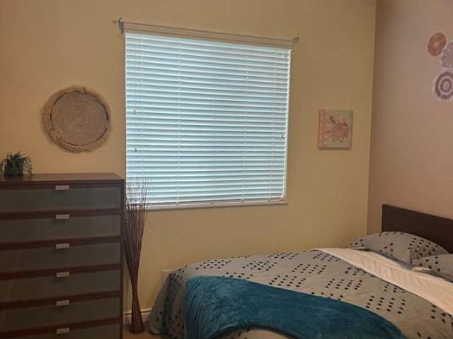 Private Beaumont Room and Shared Bathroom