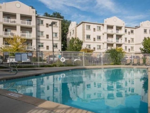 private bed with shared bath near SugarhouseMilkc