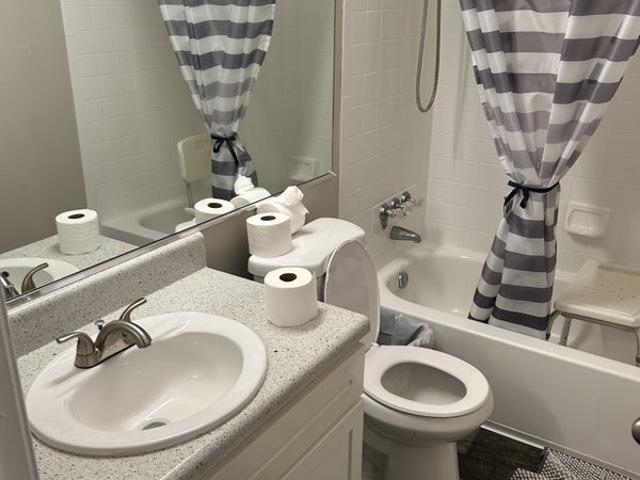 Private bed and bath