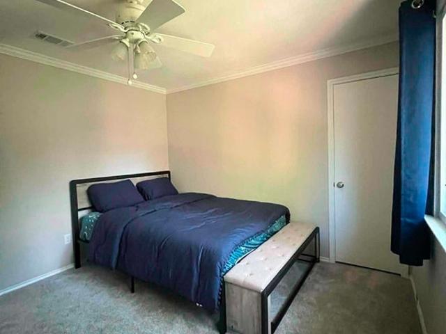 Private Bed & Bath in Quiet, Beautiful Home