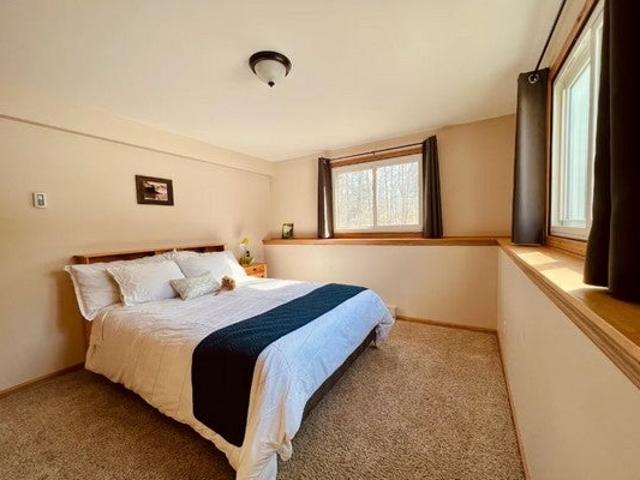Private Bed & Bath in Spacious 2BR Apartment