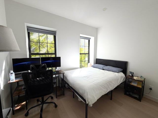 Private bed + bathroom in furnished UES apartment