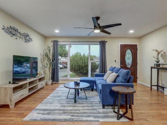 Private Bed Room in Denver | ALL utilities inclu