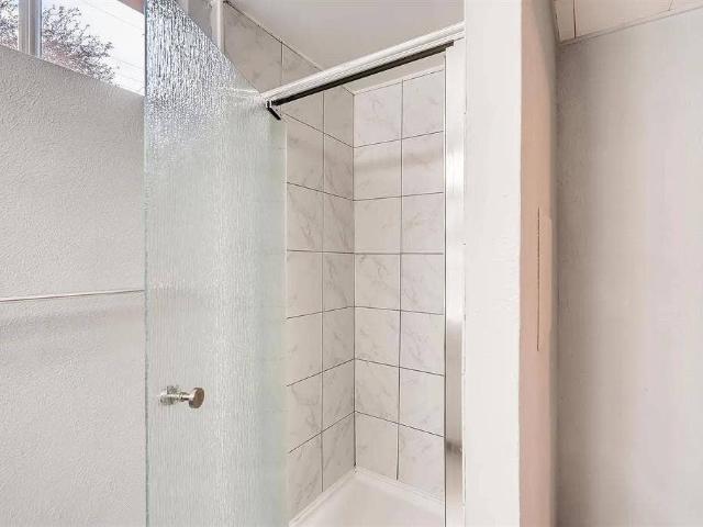 Private Bed/Bath in Spacious Home