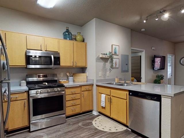 private bedroom 5 mins from SDSU