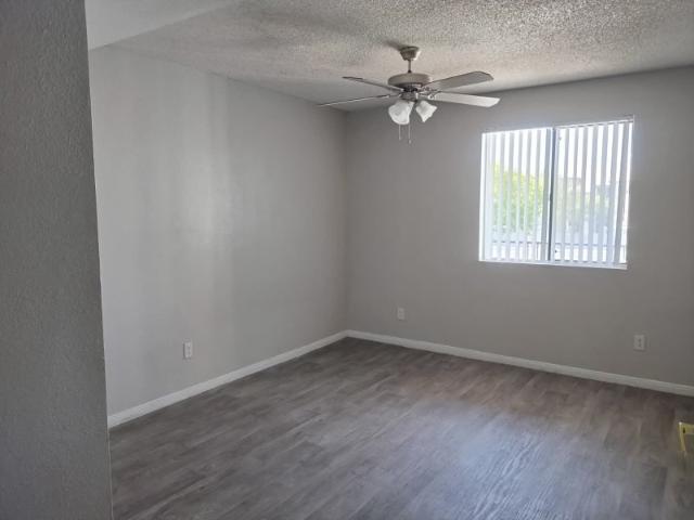 Private Bedroom + Attached Bathroom – Tempe