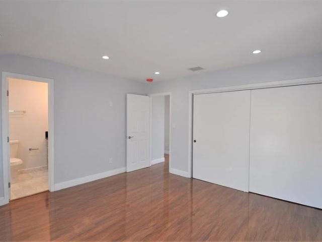 PRIVATE BEDROOM AVAILABLE MARCH 1