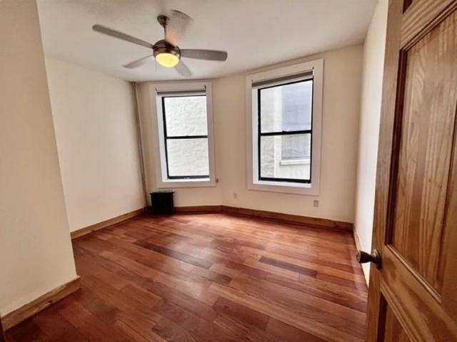 Private bedroom available in gorgeous apartment!