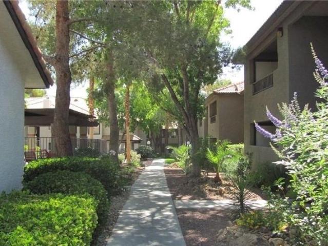 Private Bedroom & Bath Available