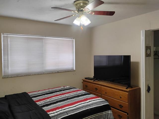 Private Bedroom & Bathroom $600 $800/mo