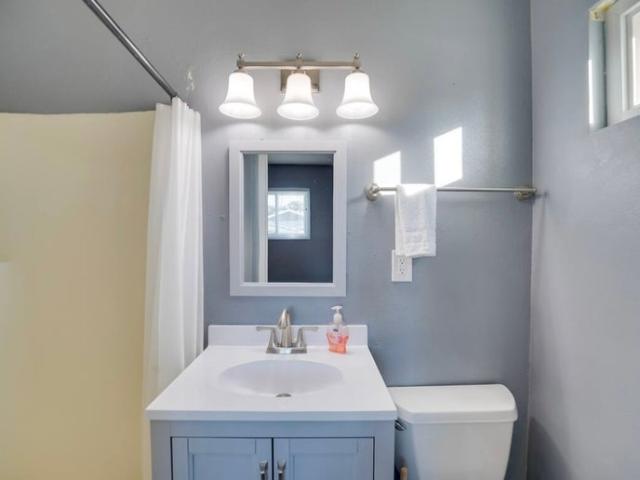 Private Bedroom+ Bathroom in Fully Furnished Home