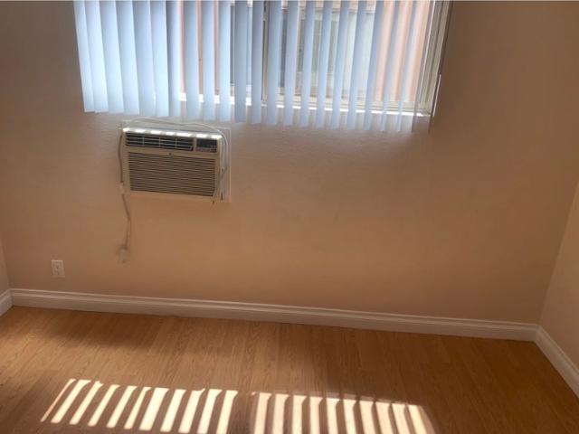 Private Bedroom & Bathroom Suite Sherman Oaks