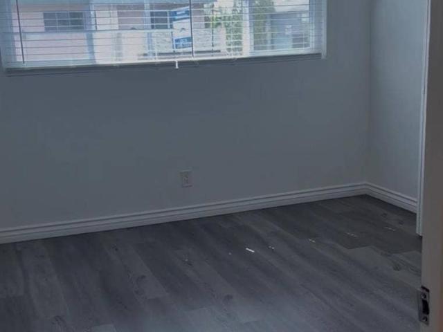 Private Bedroom & Bathroomm