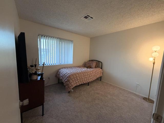 Private Bedroom + Dedicated Bathroom | $950mo